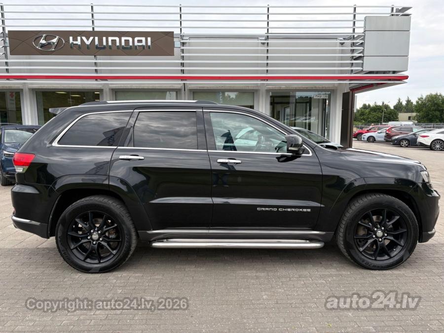 Melns Jeep Grand Cherokee 2014 Jehvi, ar dzinēja tilpumu 3.00 L un nobraukumu 263 tūkst. km par 8700 €, foto 9 vietnē AUTOMOTO.COM.LV