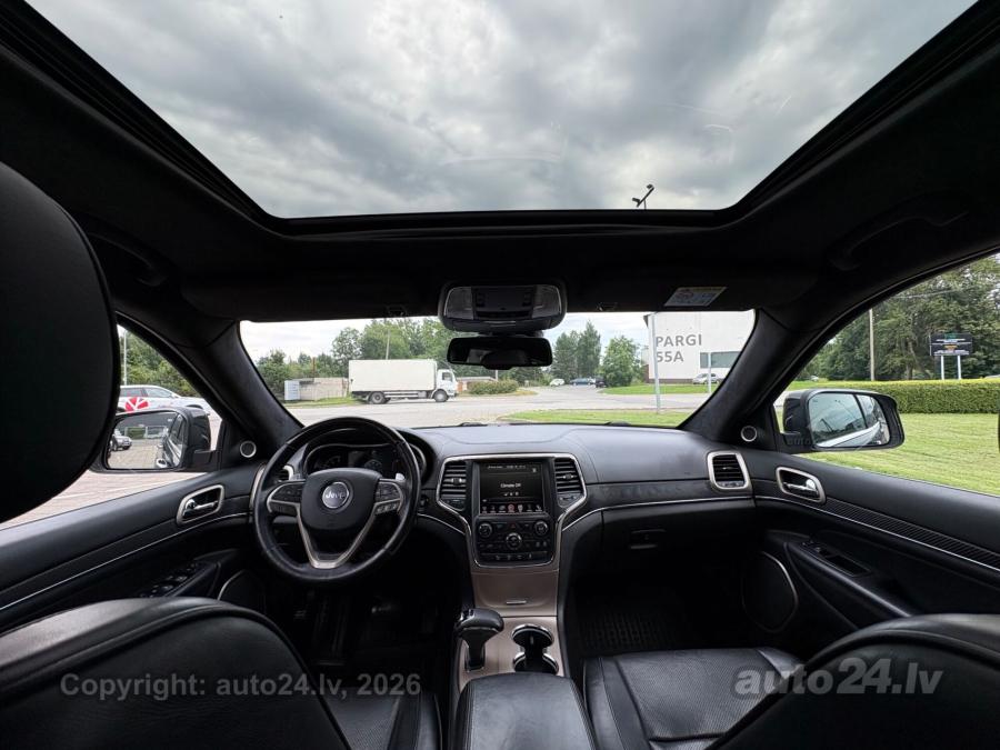 Melns Jeep Grand Cherokee 2014 Jehvi, ar dzinēja tilpumu 3.00 L un nobraukumu 263 tūkst. km par 8700 €, foto 17 vietnē AUTOMOTO.COM.LV