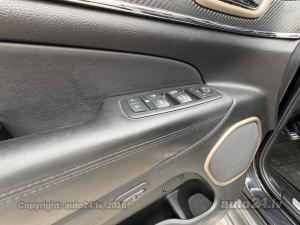 Melns Jeep Grand Cherokee 2014 Jehvi, ar dzinēja tilpumu 3.00 L un nobraukumu 263 tūkst. km par 8700 €, foto 19 vietnē AUTOMOTO.COM.LV