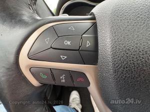Melns Jeep Grand Cherokee 2014 Jehvi, ar dzinēja tilpumu 3.00 L un nobraukumu 263 tūkst. km par 8700 €, foto 21 vietnē AUTOMOTO.COM.LV