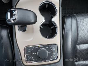 Melns Jeep Grand Cherokee 2014 Jehvi, ar dzinēja tilpumu 3.00 L un nobraukumu 263 tūkst. km par 8700 €, foto 25 vietnē AUTOMOTO.COM.LV