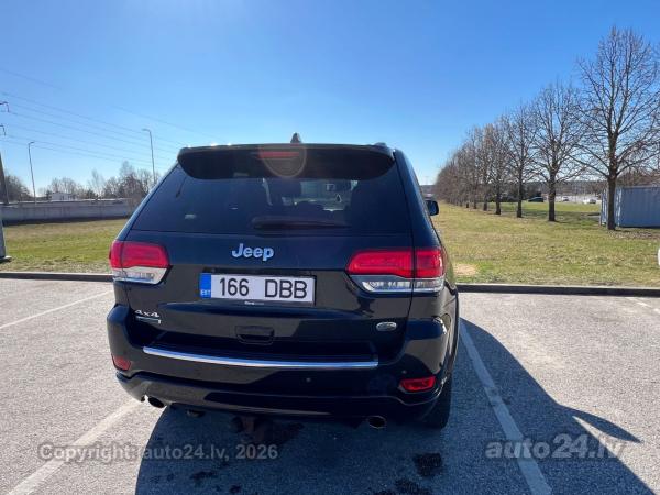 Melns Jeep Grand Cherokee 2016 Tartu, ar dzinēja tilpumu 3.00 L un nobraukumu 117 tūkst. km par 19900 €, foto 8 vietnē AUTOMOTO.COM.LV