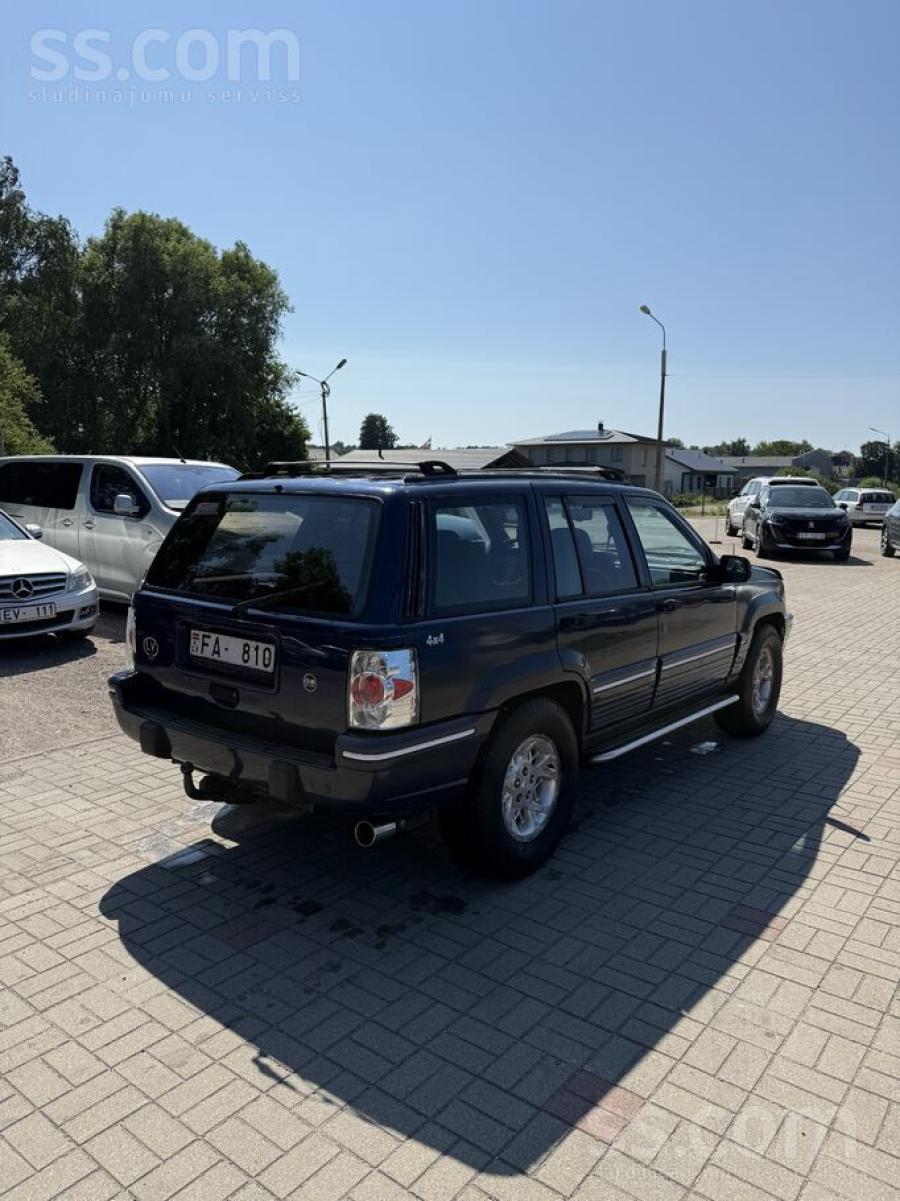 Zils Jeep Grand Cherokee 1994 Liepāja, ar dzinēja tilpumu 4.00 L un nobraukumu 280 tūkst. km par 2450 €, foto 6 vietnē AUTOMOTO.COM.LV