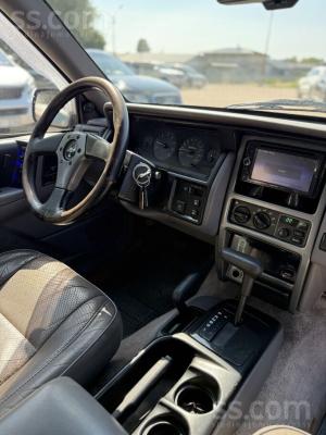 Zils Jeep Grand Cherokee 1994 Liepāja, ar dzinēja tilpumu 4.00 L un nobraukumu 280 tūkst. km par 2450 €, foto 9 vietnē AUTOMOTO.COM.LV