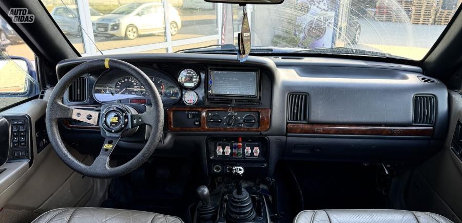 Blue Jeep Grand Cherokee 1996 in Radviliskis, with an engine capacity of 3.00 L and mileage of 400 thousand km for 16500 €, photo 24 on AUTOMOTO.COM.LV