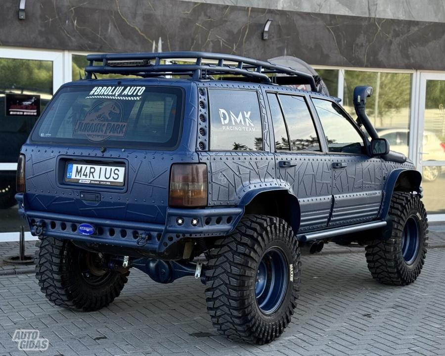 Blue Jeep Grand Cherokee 1996 in Radviliskis, with an engine capacity of 3.00 L and mileage of 400 thousand km for 16500 €, photo 11 on AUTOMOTO.COM.LV