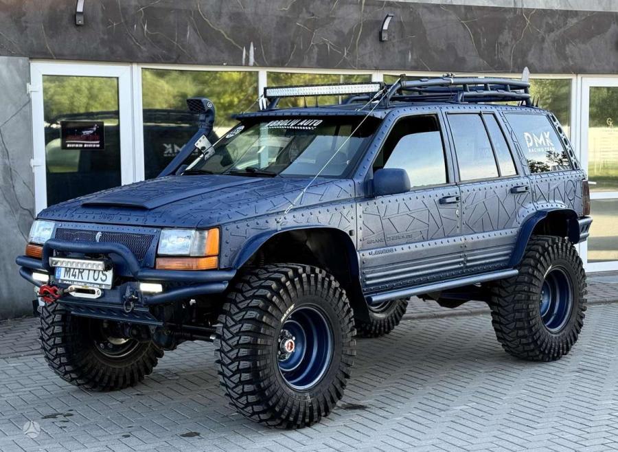 Zils Jeep Grand Cherokee 1996 Radviliškis, ar dzinēja tilpumu 3.00 L un nobraukumu 400 tūkst. km par 15500 €, foto 4 vietnē AUTOMOTO.COM.LV