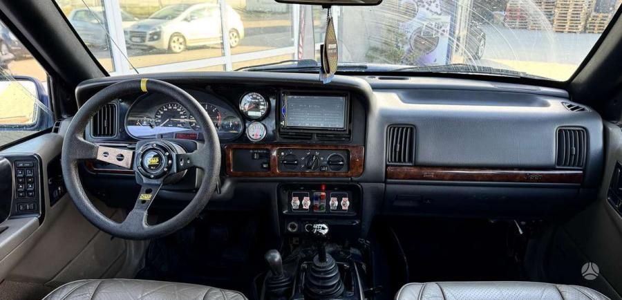 Zils Jeep Grand Cherokee 1996 Radviliškis, ar dzinēja tilpumu 3.00 L un nobraukumu 400 tūkst. km par 15500 €, foto 26 vietnē AUTOMOTO.COM.LV