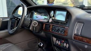 Zils Jeep Grand Cherokee 1996 Radviliškis, ar dzinēja tilpumu 3.00 L un nobraukumu 400 tūkst. km par 15500 €, foto 27 vietnē AUTOMOTO.COM.LV
