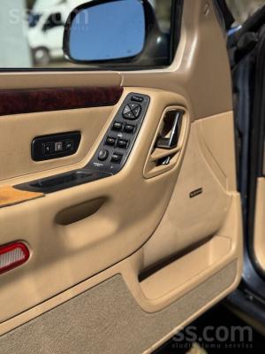 Zils Jeep Grand Cherokee 2000 Rīga, ar dzinēja tilpumu 4.70 L un nobraukumu 256 tūkst. km par 2050 €, foto 6 vietnē AUTOMOTO.COM.LV