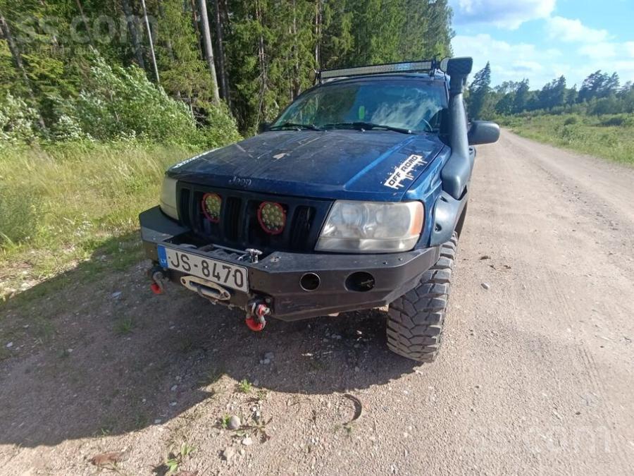 Blue Jeep Grand Cherokee 2000 in Valka, with an engine capacity of 4.70 L and mileage of 262 thousand km for 6000 €, photo 3 on AUTOMOTO.COM.LV