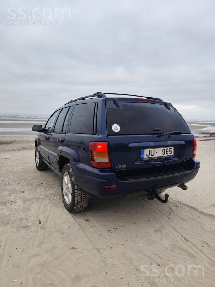 Blue Jeep Grand Cherokee 2002 in Talsi, with an engine capacity of 2.70 L and mileage of 335 thousand km for 3400 €, photo 1 on AUTOMOTO.COM.LV