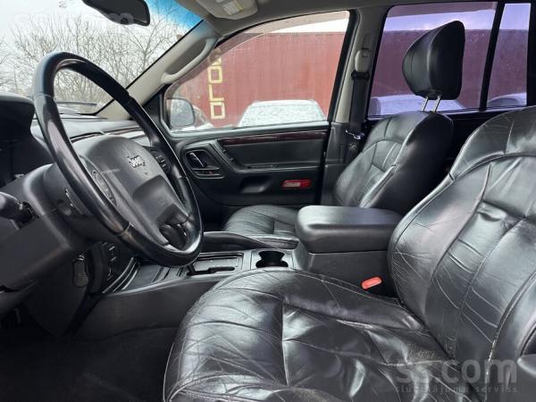 Zils Jeep Grand Cherokee 2002 Rīga, ar dzinēja tilpumu 2.70 L un nobraukumu 0 tūkst. km par 3990 €, foto 10 vietnē AUTOMOTO.COM.LV