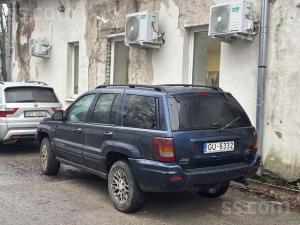 Zils Jeep Grand Cherokee 2002 Rīga, ar dzinēja tilpumu 2.70 L un nobraukumu 0 tūkst. km par 1650 €, foto  vietnē AUTOMOTO.COM.LV