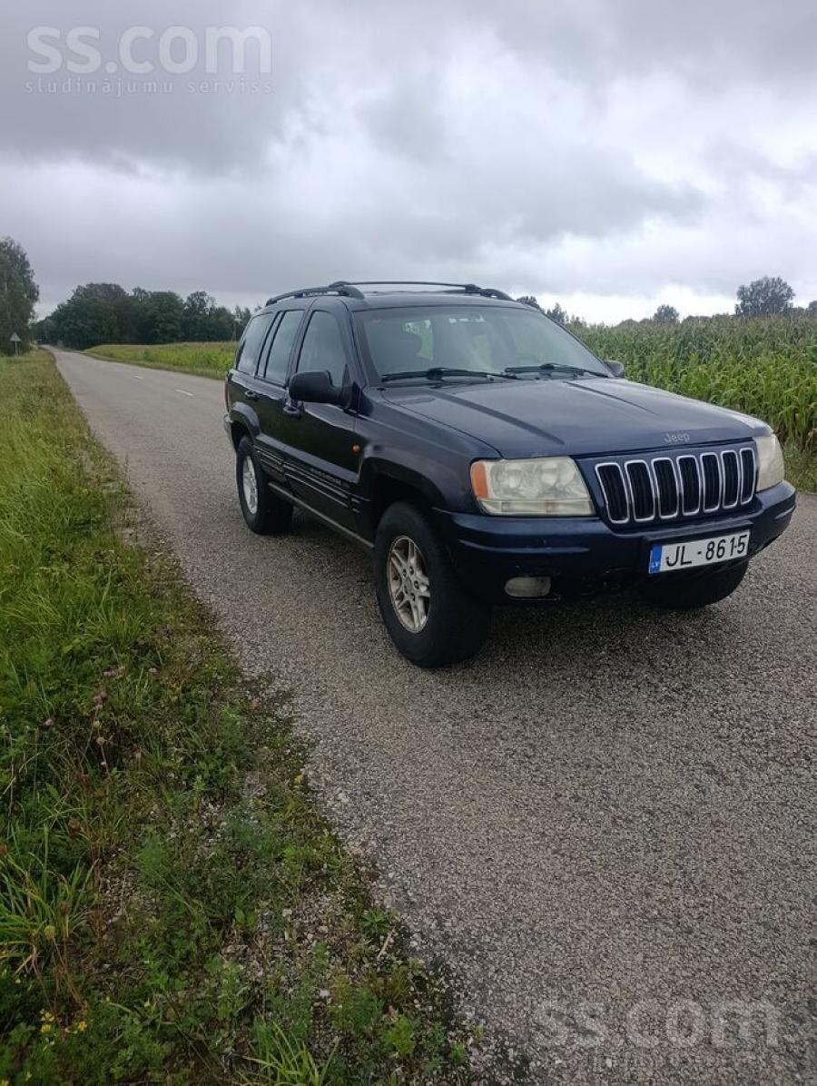 Blue Jeep Grand Cherokee 2002 in Aizkraukle, with an engine capacity of 2.70 L and mileage of 339 thousand km for 2500 €, photo 1 on AUTOMOTO.COM.LV