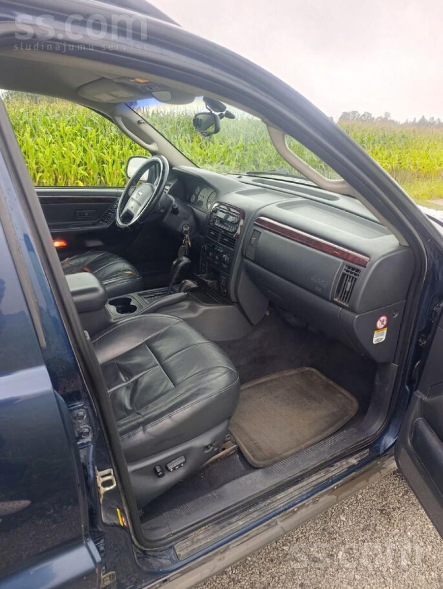 Blue Jeep Grand Cherokee 2002 in Aizkraukle, with an engine capacity of 2.70 L and mileage of 339 thousand km for 2500 €, photo 6 on AUTOMOTO.COM.LV