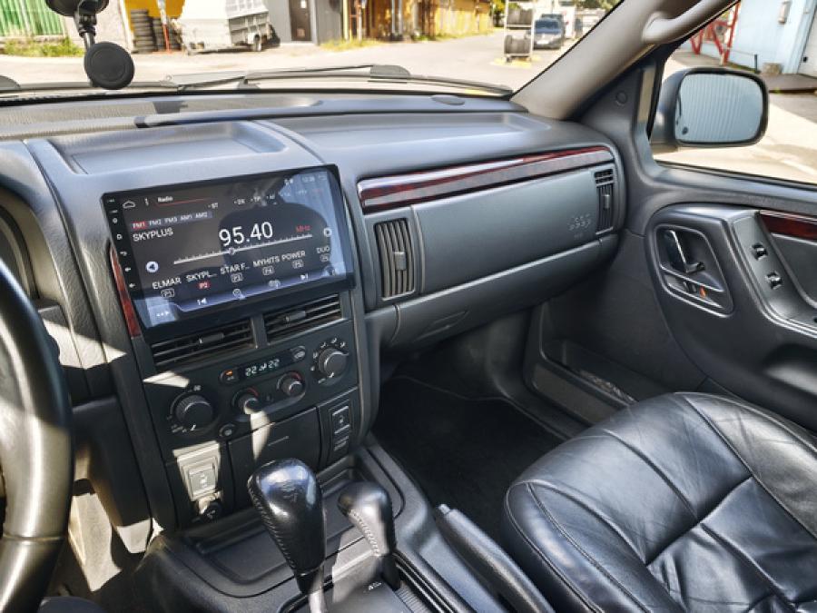 Zils Jeep Grand Cherokee 2002 Tallina, ar dzinēja tilpumu 2.70 L un nobraukumu 341 tūkst. km par 3800 €, foto 10 vietnē AUTOMOTO.COM.LV