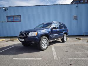 Zils Jeep Grand Cherokee 2002 Tallina, ar dzinēja tilpumu 2.70 L un nobraukumu 341 tūkst. km par 3800 €, foto 11 vietnē AUTOMOTO.COM.LV