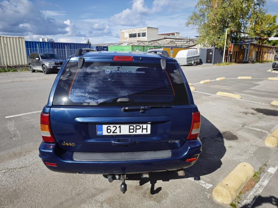 Zils Jeep Grand Cherokee 2002 Tallina, ar dzinēja tilpumu 2.70 L un nobraukumu 341 tūkst. km par 3800 €, foto 15 vietnē AUTOMOTO.COM.LV
