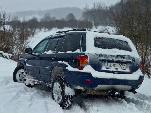 Blue Jeep Grand Cherokee 2003 in Vilnius, with an engine capacity of 2.69 L and mileage of 355 thousand km for 3499 €, photo 3 on AUTOMOTO.COM.LV