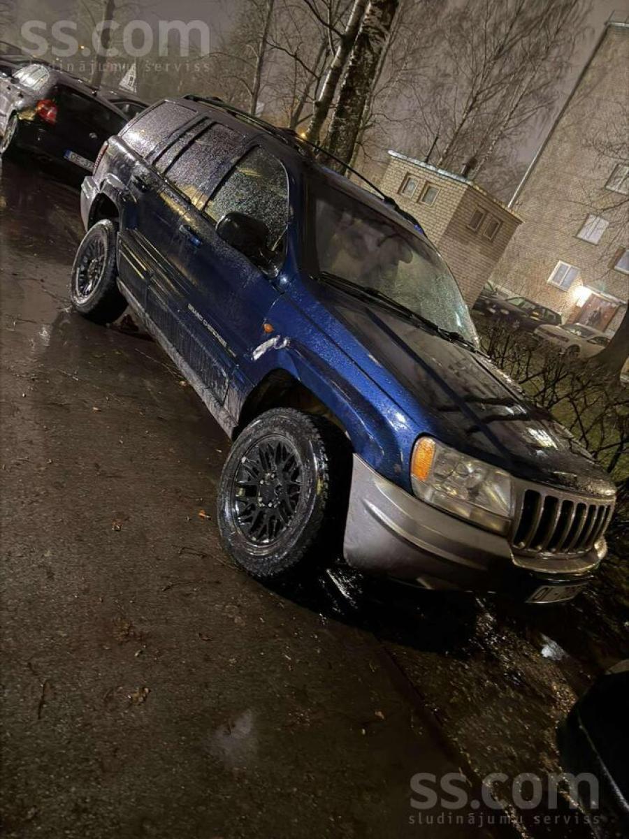 Blue Jeep Grand Cherokee 2003 in Riga, with an engine capacity of 2.70 L and mileage of 257 thousand km for 2700 €, photo 1 on AUTOMOTO.COM.LV