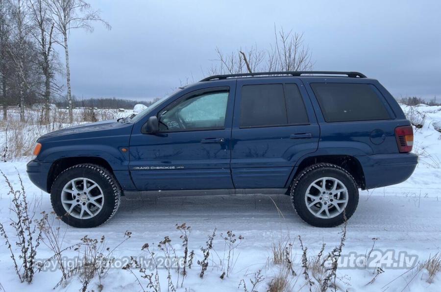 Blue Jeep Grand Cherokee 2003 in Valga, with an engine capacity of 2.70 L and mileage of 0 thousand km for 3499 €, photo 8 on AUTOMOTO.COM.LV