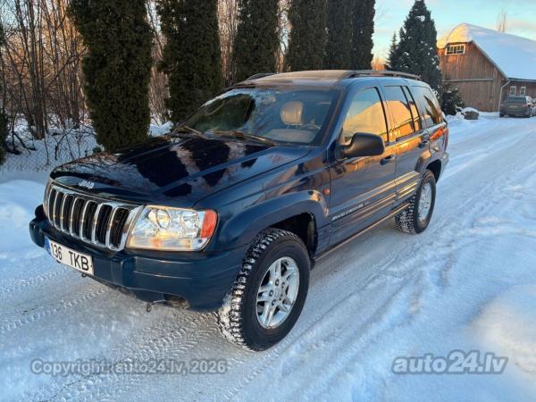 Zils Jeep Grand Cherokee 2003 Tallina, ar dzinēja tilpumu 2.70 L un nobraukumu 420 tūkst. km par 3600 €, foto 1 vietnē AUTOMOTO.COM.LV
