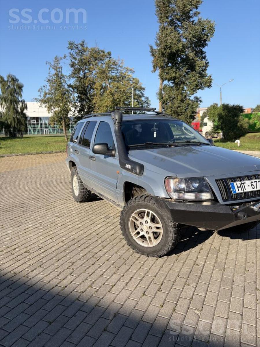 Zils Jeep Grand Cherokee 2003 Rēzekne, ar dzinēja tilpumu 2.70 L un nobraukumu 347 tūkst. km par 4299 €, foto 1 vietnē AUTOMOTO.COM.LV