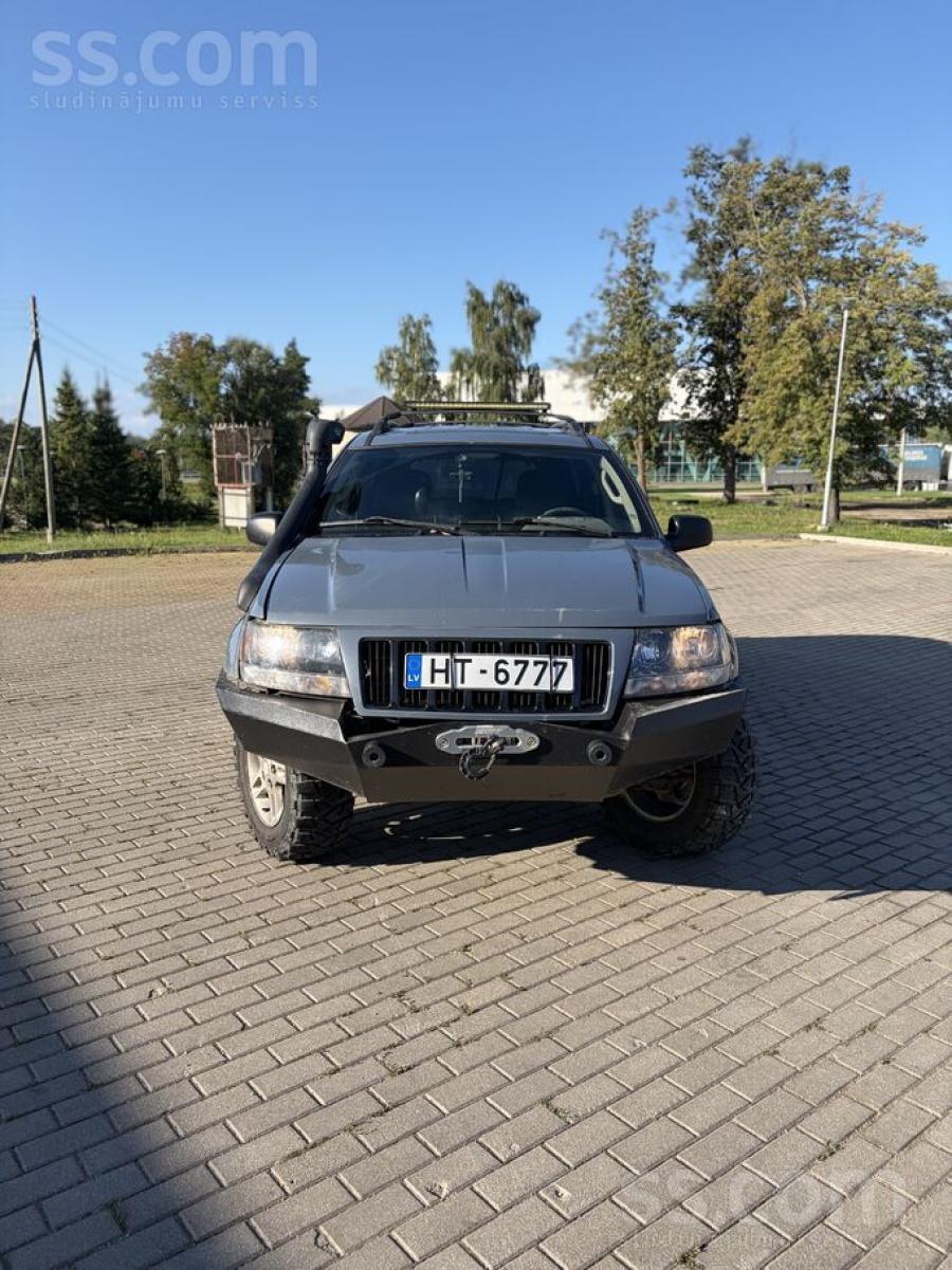 Zils Jeep Grand Cherokee 2003 Rēzekne, ar dzinēja tilpumu 2.70 L un nobraukumu 347 tūkst. km par 4299 €, foto 3 vietnē AUTOMOTO.COM.LV