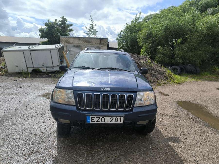 Blue Jeep Grand Cherokee 2003 in Telschi, with an engine capacity of 2.69 L and mileage of 320 thousand km for 2300 €, photo 8 on AUTOMOTO.COM.LV