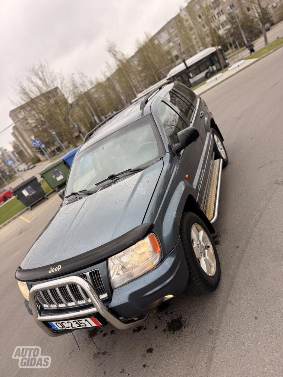 Blue Jeep Grand Cherokee 2004 in Vilnius, with an engine capacity of 2.70 L and mileage of 361 thousand km for 2999 €, photo 3 on AUTOMOTO.COM.LV