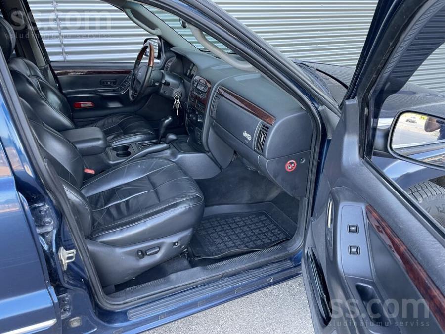 Zils Jeep Grand Cherokee 2004 Rīga, ar dzinēja tilpumu 2.70 L un nobraukumu 323 tūkst. km par 3650 €, foto 14 vietnē AUTOMOTO.COM.LV