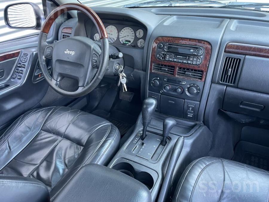 Zils Jeep Grand Cherokee 2004 Rīga, ar dzinēja tilpumu 2.70 L un nobraukumu 323 tūkst. km par 3650 €, foto 16 vietnē AUTOMOTO.COM.LV