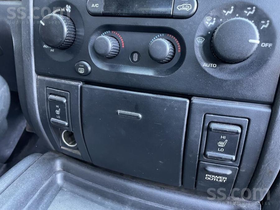 Zils Jeep Grand Cherokee 2004 Rīga, ar dzinēja tilpumu 2.70 L un nobraukumu 323 tūkst. km par 3650 €, foto 17 vietnē AUTOMOTO.COM.LV