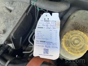 Zils Jeep Grand Cherokee 2004 Rīga, ar dzinēja tilpumu 2.70 L un nobraukumu 323 tūkst. km par 3650 €, foto 26 vietnē AUTOMOTO.COM.LV