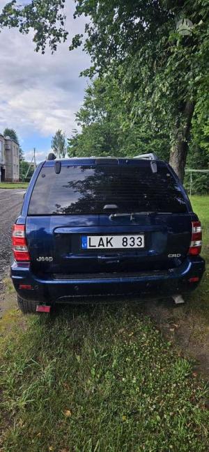 Blue Jeep Grand Cherokee 2004 in Vilnius, with an engine capacity of 2.69 L and mileage of 465 thousand km for 3500 €, photo 5 on AUTOMOTO.COM.LV