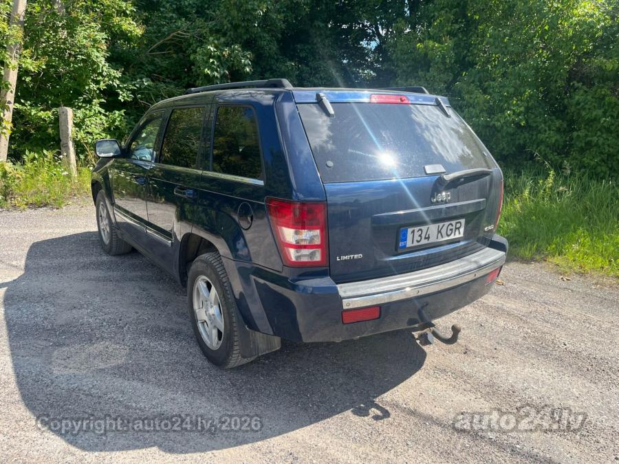 Blue Jeep Grand Cherokee 2005 in Tallinn, with an engine capacity of 3.00 L and mileage of 338 thousand km for 3000 €, photo 3 on AUTOMOTO.COM.LV