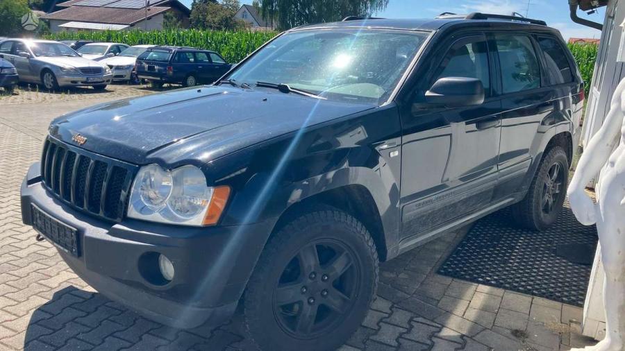 Zils Jeep Grand Cherokee 2005 Utena, ar dzinēja tilpumu 4.70 L un nobraukumu 204 tūkst. km par 2650 €, foto 1 vietnē AUTOMOTO.COM.LV