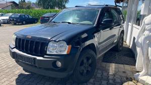 Zils Jeep Grand Cherokee 2005 Utena, ar dzinēja tilpumu 4.70 L un nobraukumu 204 tūkst. km par 2650 €, foto 7 vietnē AUTOMOTO.COM.LV