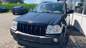 Zils Jeep Grand Cherokee 2005 Utena, ar dzinēja tilpumu 4.70 L un nobraukumu 204 tūkst. km par 2650 €, foto 9 vietnē AUTOMOTO.COM.LV