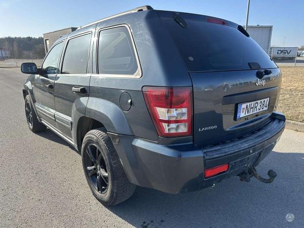Zils Jeep Grand Cherokee 2006 Viļņa, ar dzinēja tilpumu 2.98 L un nobraukumu 377 tūkst. km par 2800 €, foto 6 vietnē AUTOMOTO.COM.LV