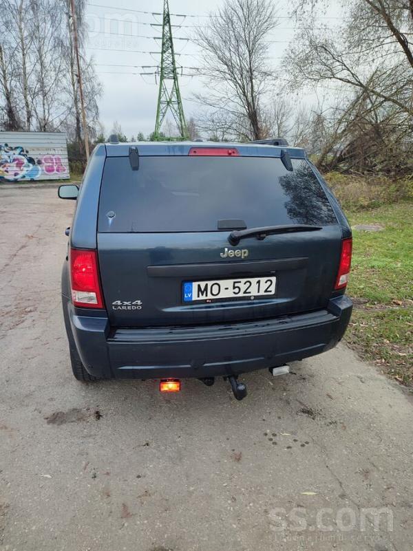 Blue Jeep Grand Cherokee 2007 in Riga, with an engine capacity of 3.70 L and mileage of 335 thousand km for 3550 €, photo 6 on AUTOMOTO.COM.LV