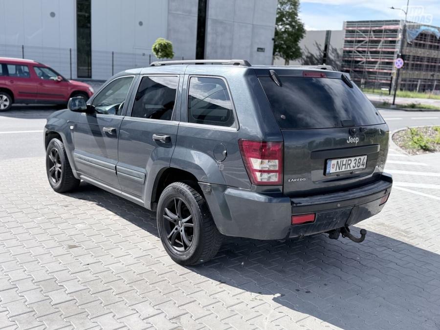 Blue Jeep Grand Cherokee 2008 in Vilnius, with an engine capacity of 3.00 L and mileage of 371 thousand km for 3500 €, photo 4 on AUTOMOTO.COM.LV