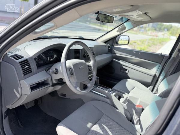Zils Jeep Grand Cherokee 2008 Viļņa, ar dzinēja tilpumu 3.00 L un nobraukumu 371 tūkst. km par 3500 €, foto 8 vietnē AUTOMOTO.COM.LV