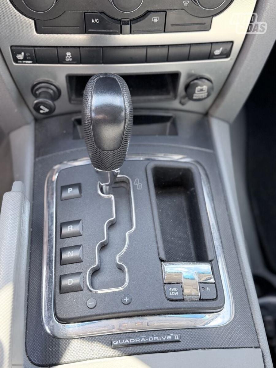 Blue Jeep Grand Cherokee 2008 in Vilnius, with an engine capacity of 3.00 L and mileage of 371 thousand km for 3500 €, photo 17 on AUTOMOTO.COM.LV