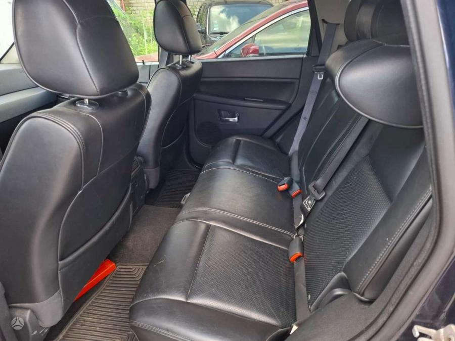 Zils Jeep Grand Cherokee 2008 Utena, ar dzinēja tilpumu 2.99 L un nobraukumu 225 tūkst. km par 6300 €, foto 17 vietnē AUTOMOTO.COM.LV