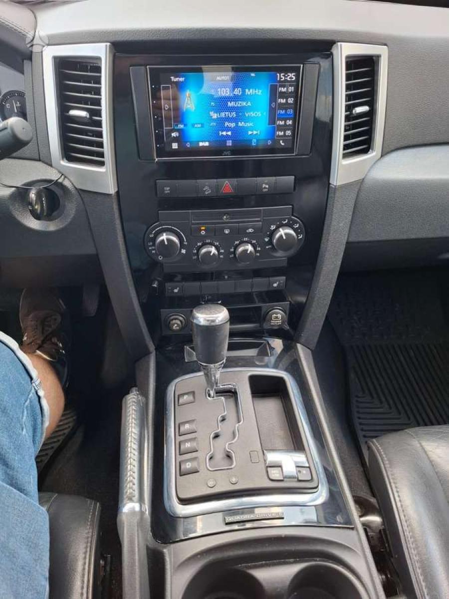 Zils Jeep Grand Cherokee 2008 Utena, ar dzinēja tilpumu 2.99 L un nobraukumu 225 tūkst. km par 6300 €, foto 18 vietnē AUTOMOTO.COM.LV