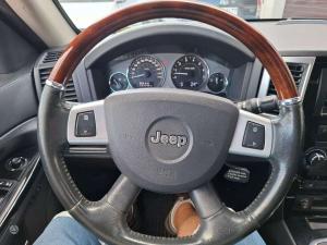 Zils Jeep Grand Cherokee 2008 Utena, ar dzinēja tilpumu 2.99 L un nobraukumu 225 tūkst. km par 6300 €, foto 22 vietnē AUTOMOTO.COM.LV