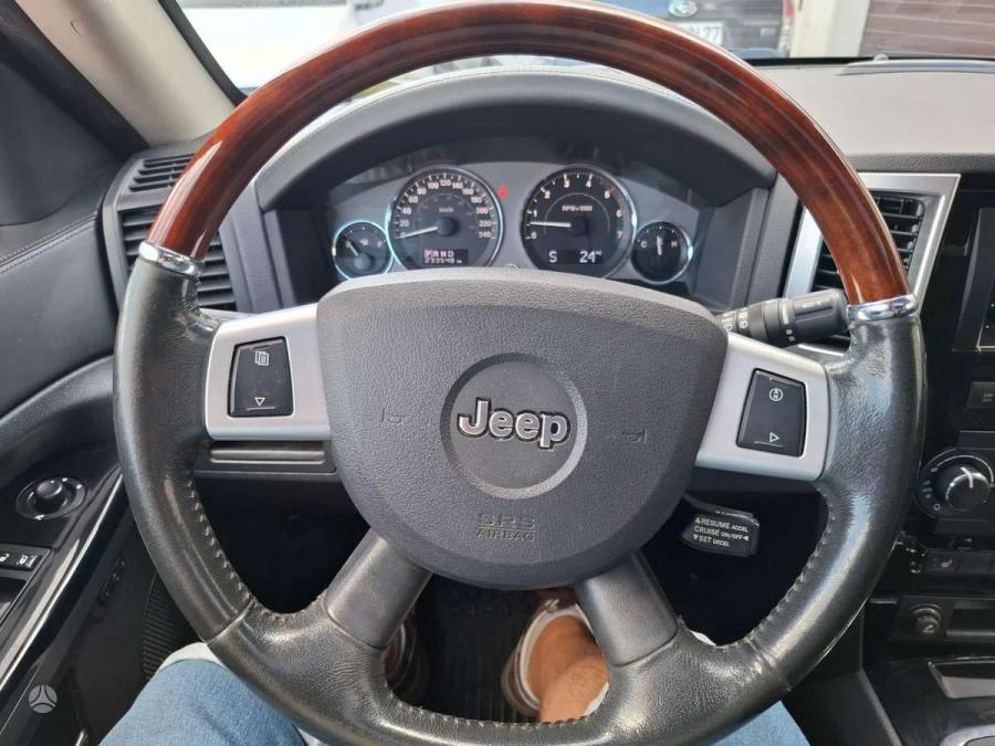 Zils Jeep Grand Cherokee 2008 Utena, ar dzinēja tilpumu 2.99 L un nobraukumu 225 tūkst. km par 6300 €, foto 22 vietnē AUTOMOTO.COM.LV