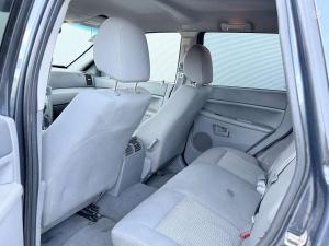 Zils Jeep Grand Cherokee 2008 Viļņa, ar dzinēja tilpumu 2.98 L un nobraukumu 371 tūkst. km par 3400 €, foto 9 vietnē AUTOMOTO.COM.LV